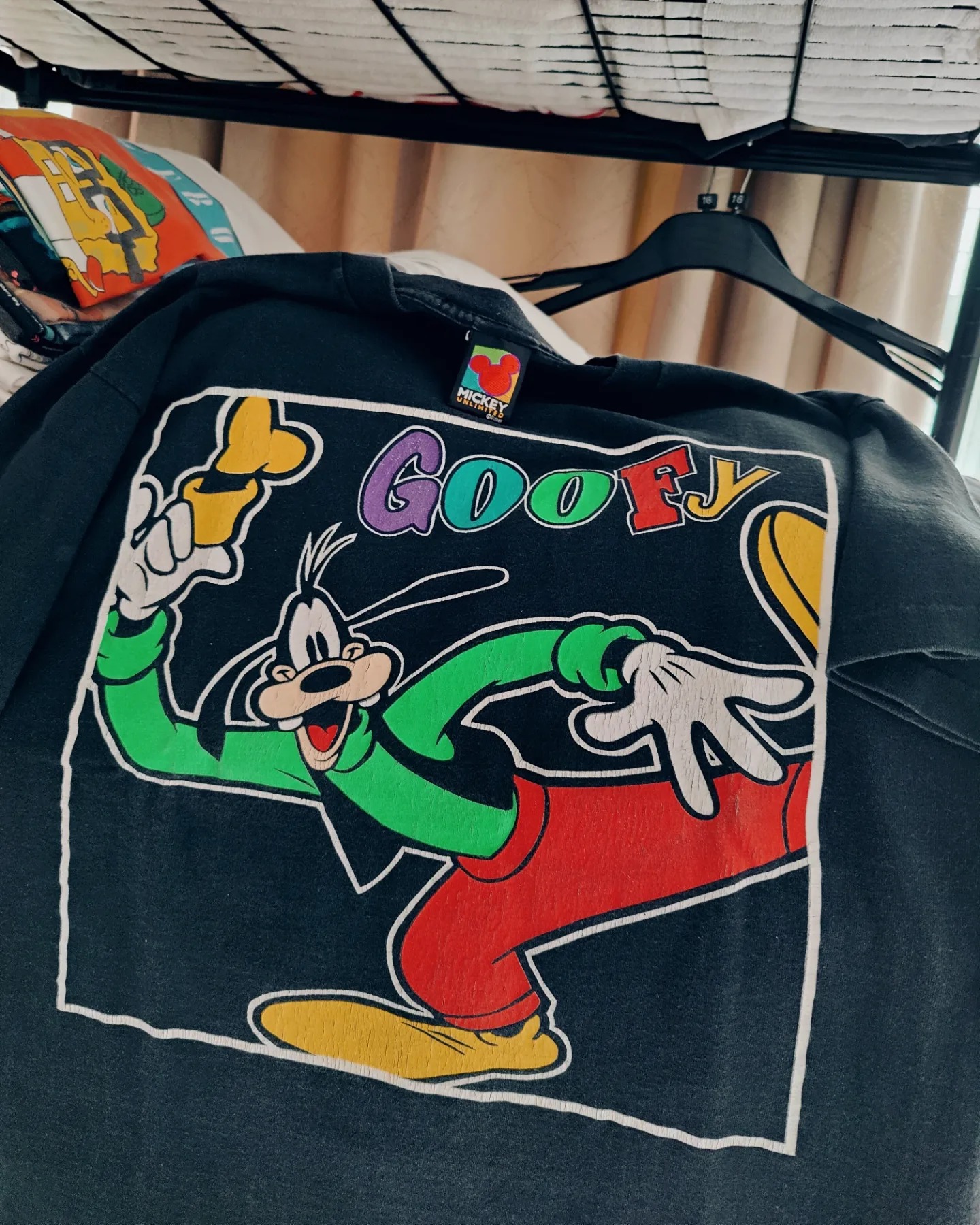 vintage 90s - Goofy, Disney - BIDSTITCH